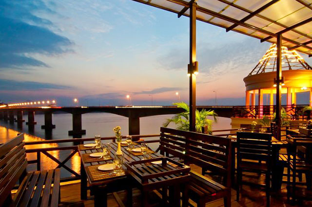 Champasak Grand Hotel (Paksé) - Auderney Excellence Travel